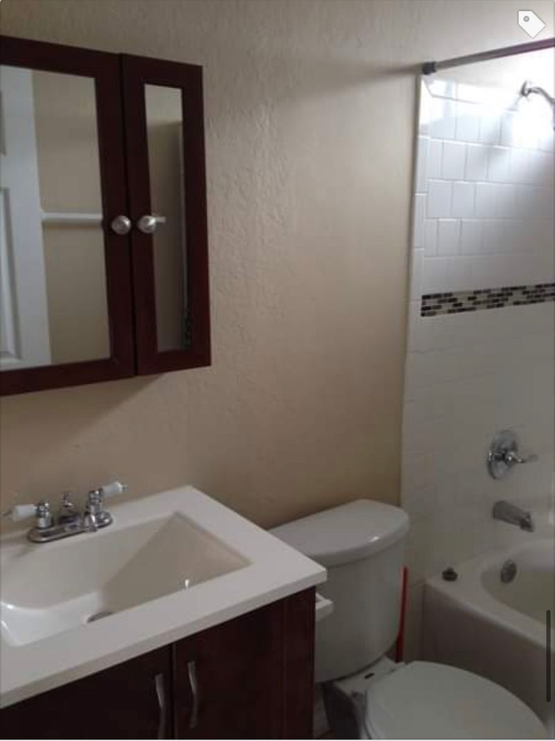 1343 West 36th Street, Los Angeles, California 90007, United States ...