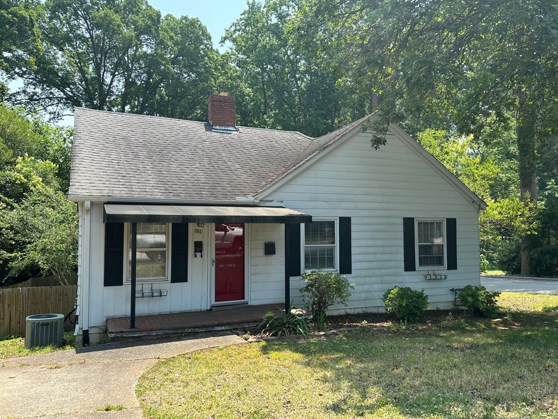 800 Dixie Trail, Raleigh, NC 27607