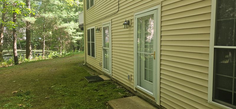 80 Perry Street, Putnam, Connecticut 06260, United States
