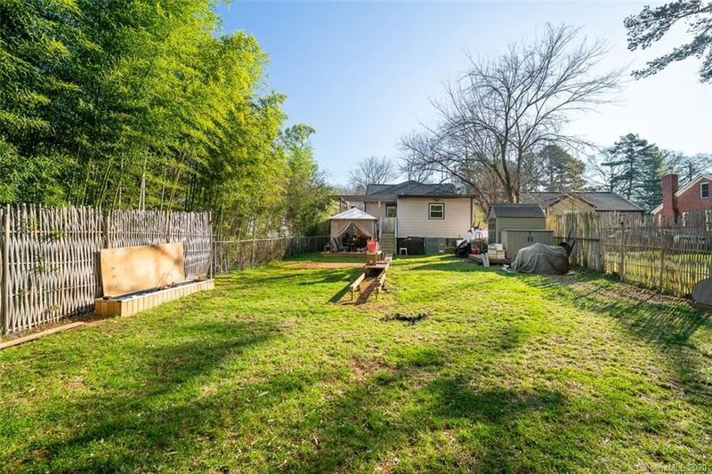 1908 Ashley Road, Charlotte, North Carolina 28208, United States